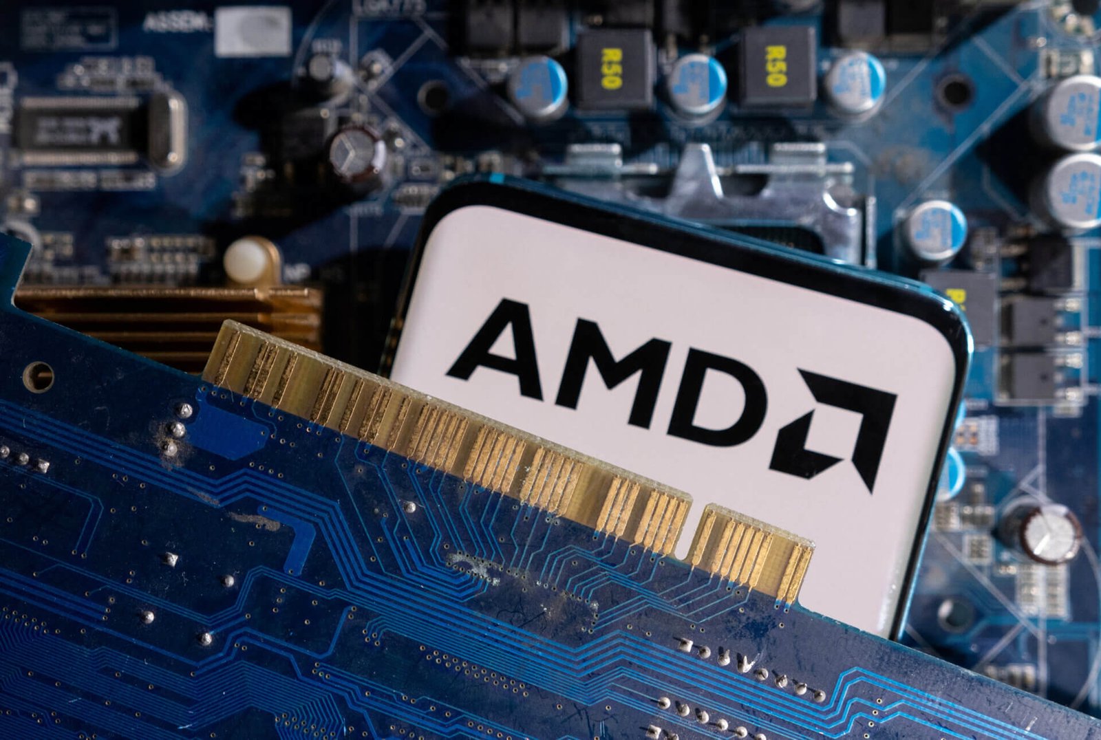 AMD Unveils AI Chip to Compete with Nvidia, Amazon May Be Its Debut ...
